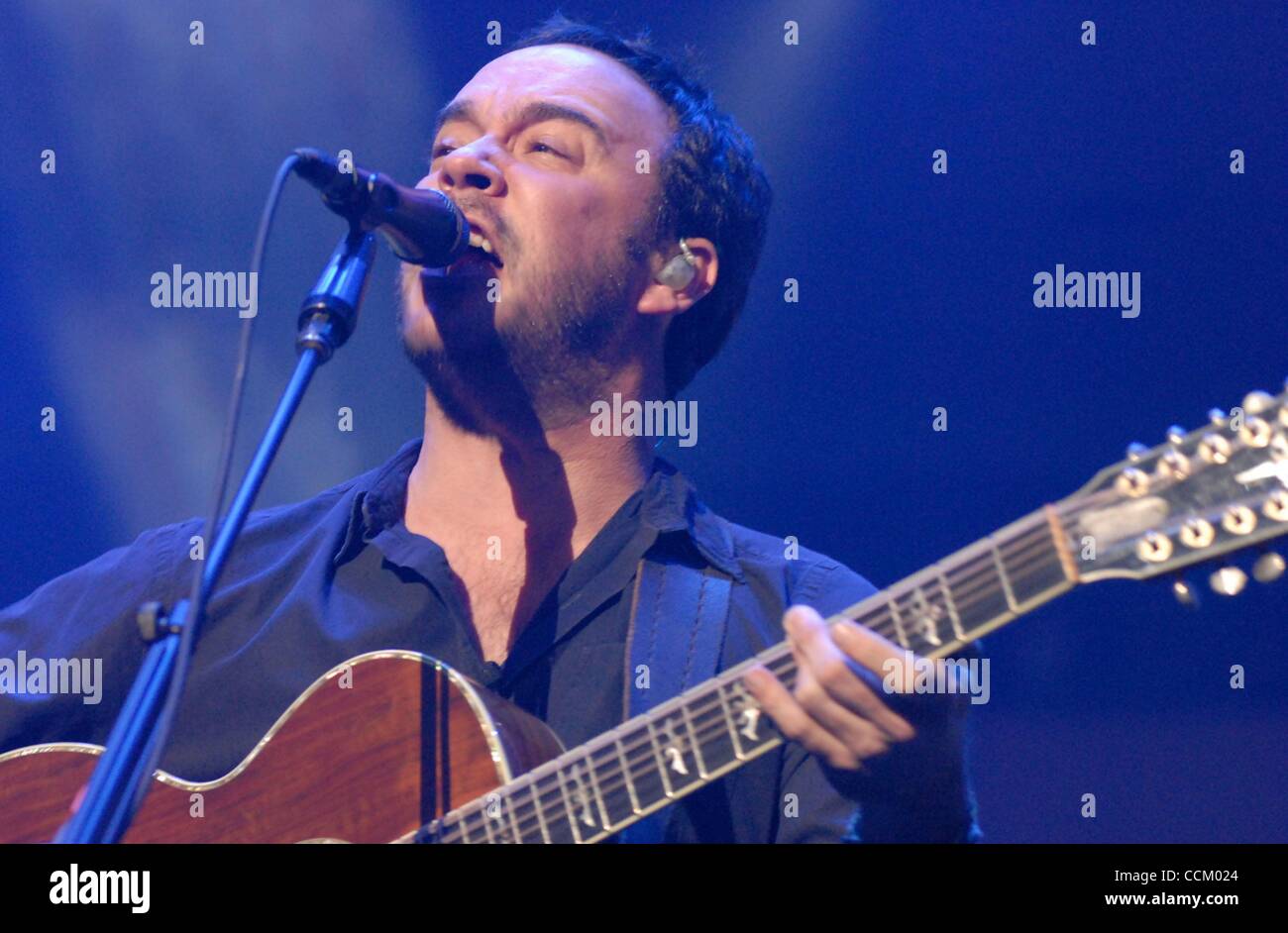 Dave mathews band hi-res stock photography and images - Alamy