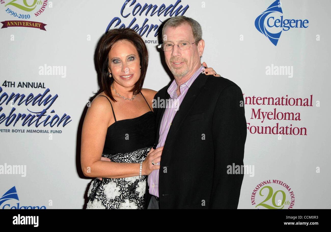Nov. 13, 2010 - Los Angeles, California, U.S. - Amy White , Steve White ...