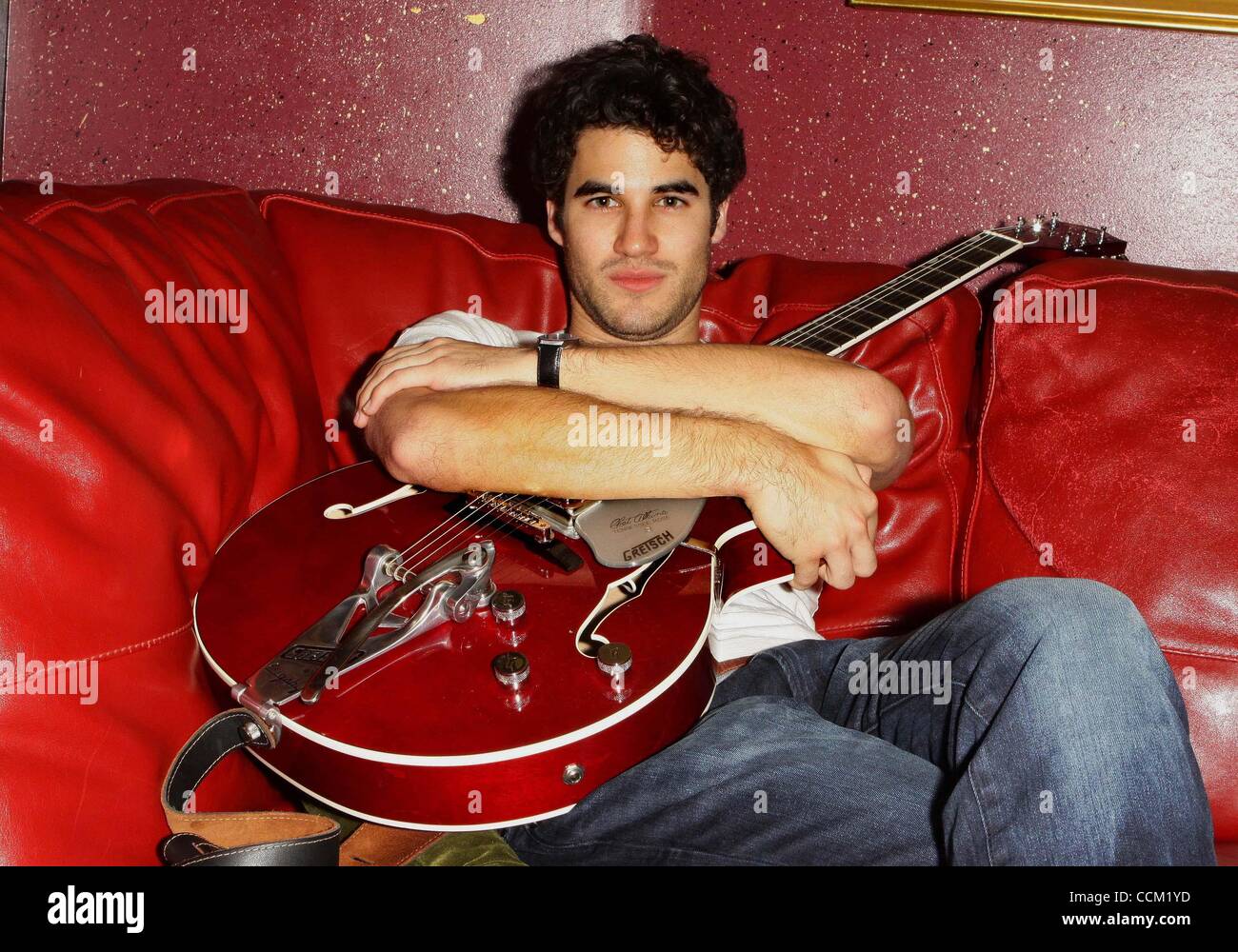 Nov. 13, 2010 - Los Angeles, California, U.S. - DARREN CRISS.GLEE's New ...
