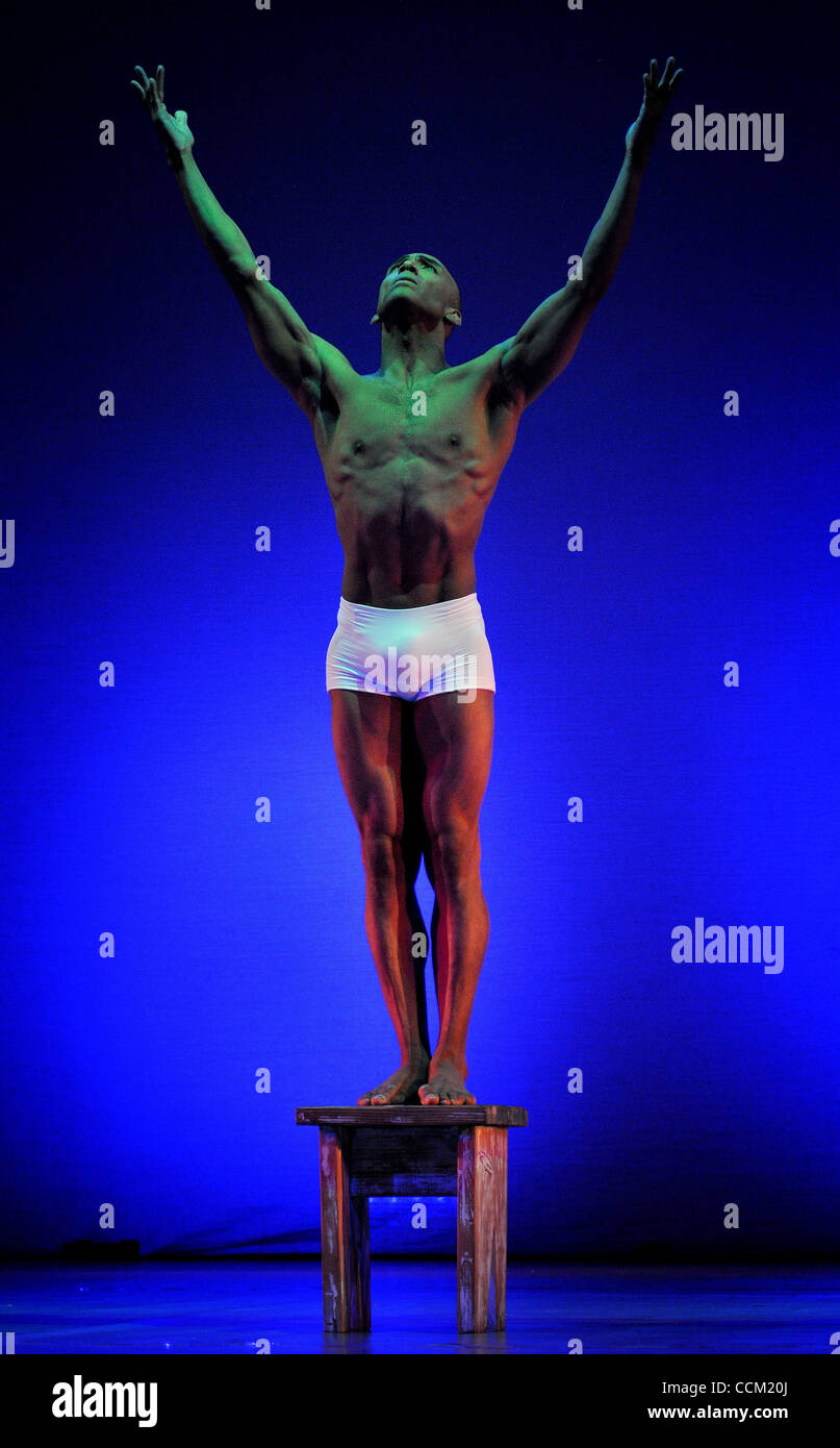 Lula Washington Dance Theatre performing in Stavropol city of Russia ...