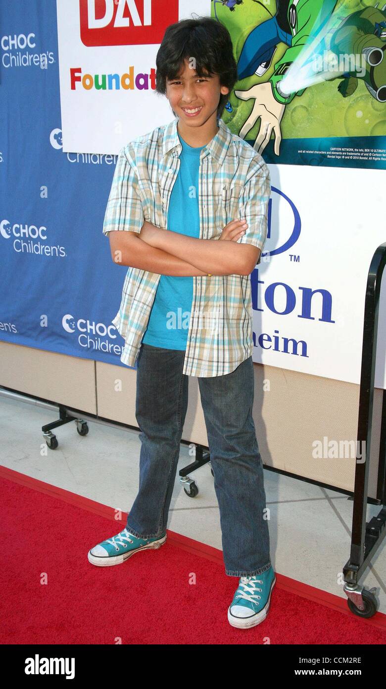 Nov. 14, 2010 - Los Angeles, California, U.S. - Lopez. ''KIDS HELP ...