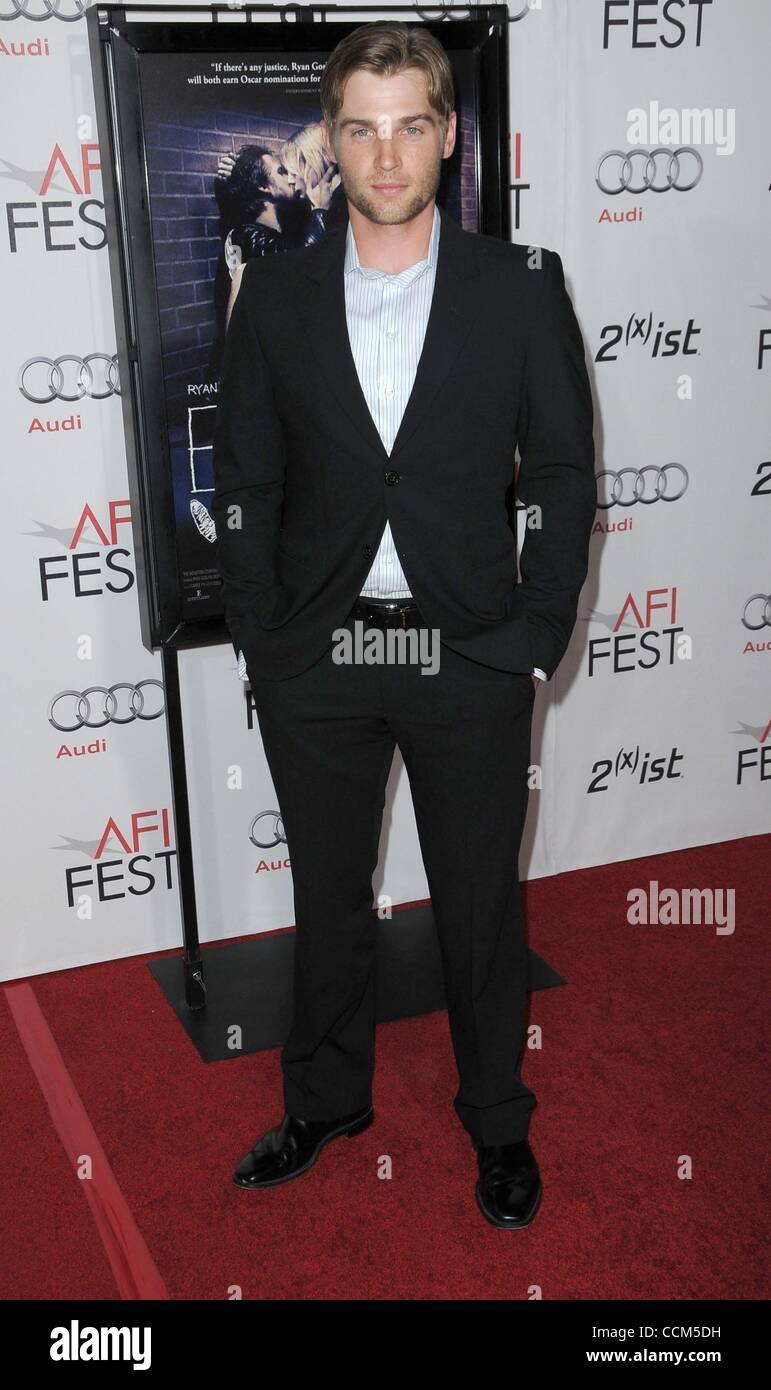 Nov 06, 2010 - Los Angeles, California, USA - Actor MIKE VOGEL at the ...