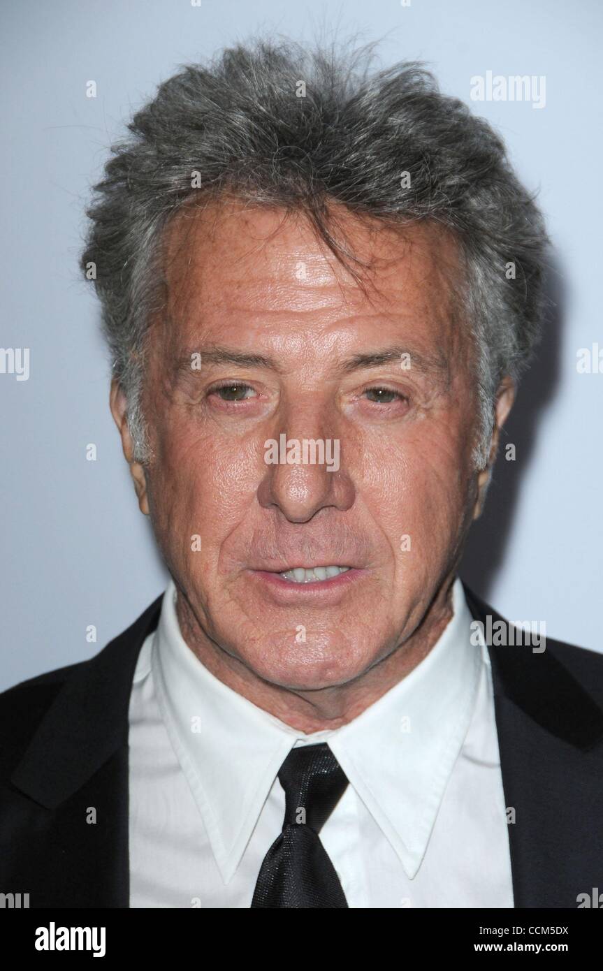 Nov 06, 2010 - Los Angeles, California, USA - Actor DUSTIN HOFFMAN at ...