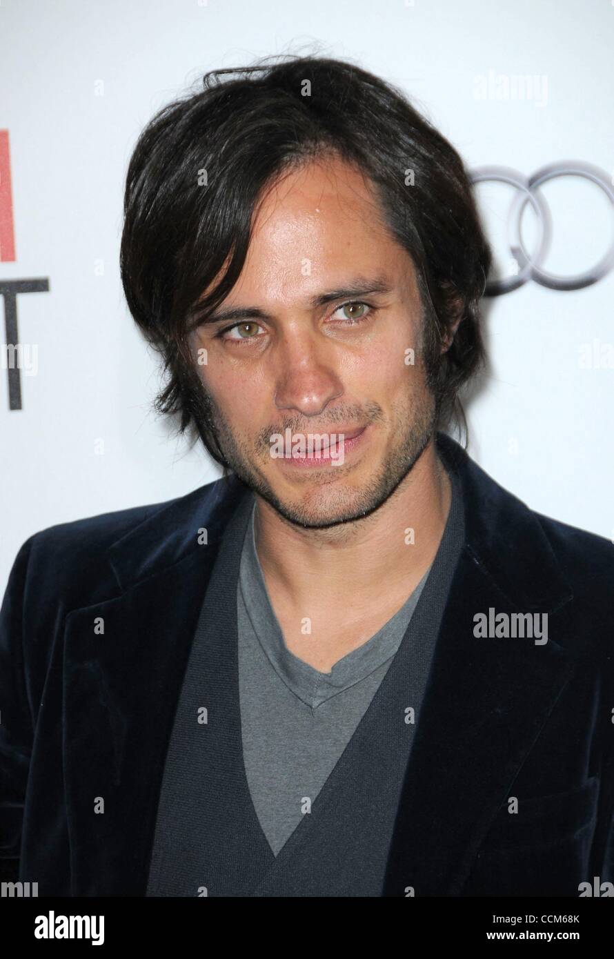 Nov 07, 2010 - Los Angeles, California, USA - Actor GAEL GARCIA BERNAL ...