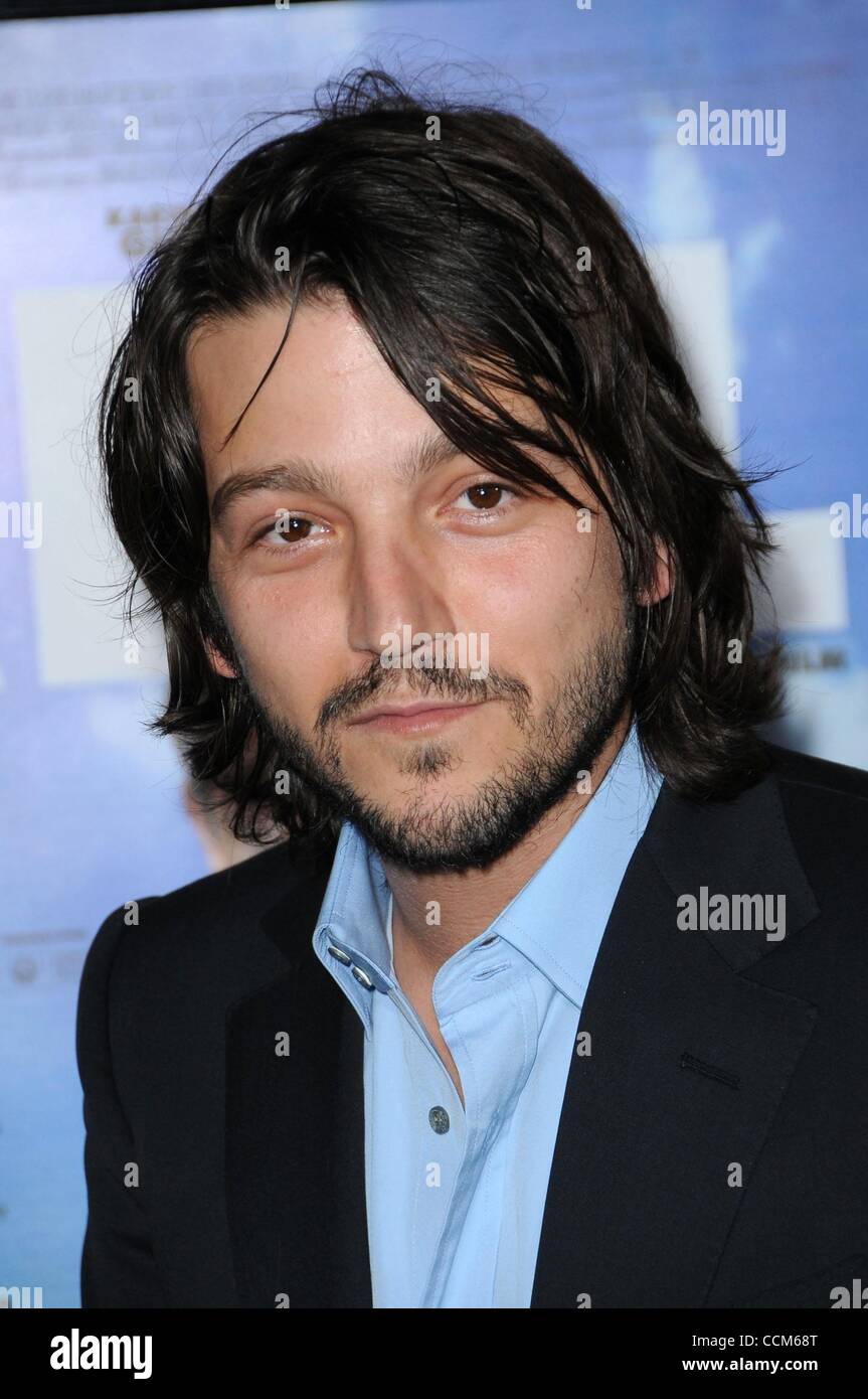 Actor diego luna hi-res stock photography and images - Alamy