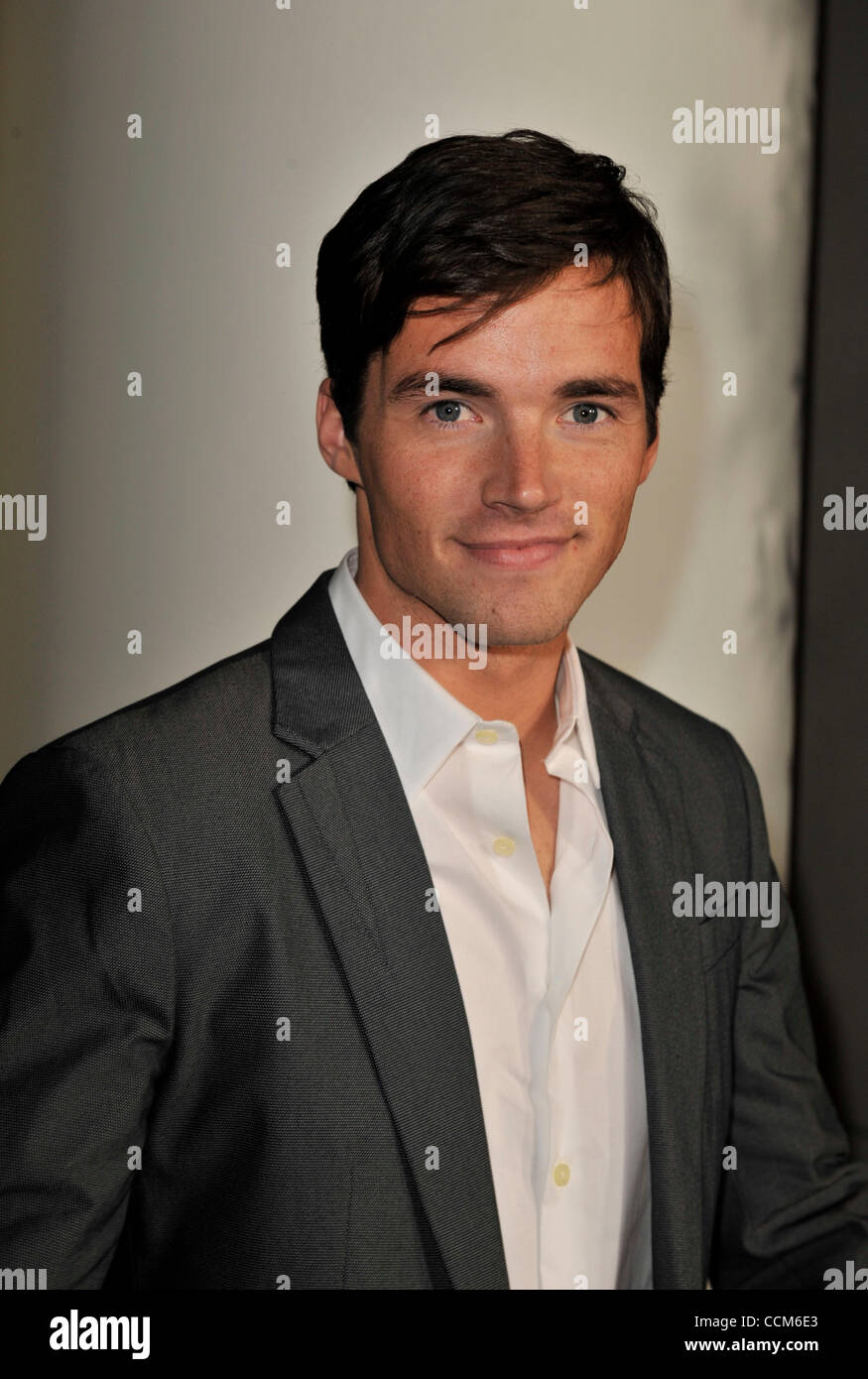 Ian harding hi-res stock photography and images - Alamy