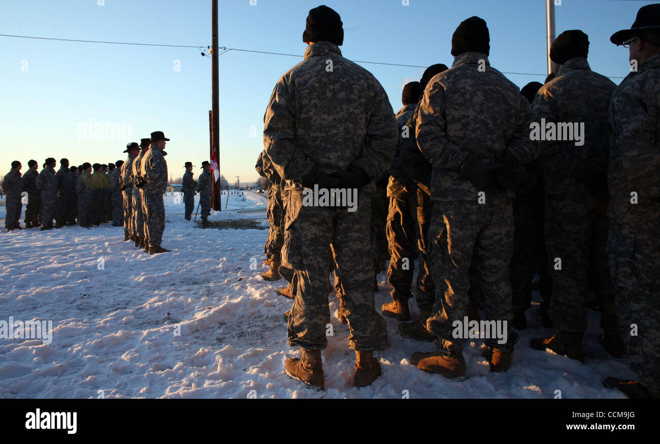 Nov 10, 2010 - Fort Wainwright, Alaska, U.S. - Soldiers participate in ...