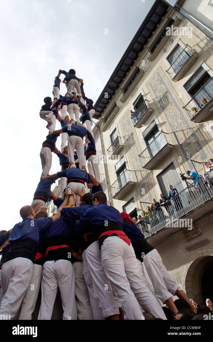 Oct 31, 2010 - Girona, Catalonia, Spain - The Catalan Human Castles ...