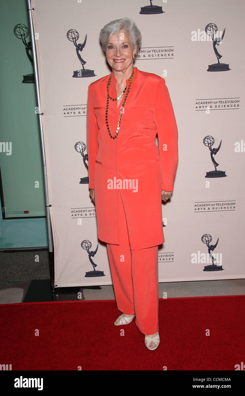 Nov 1, 2010 - North Hollywood, California, USA - Actor LEE MERIWETHER ...