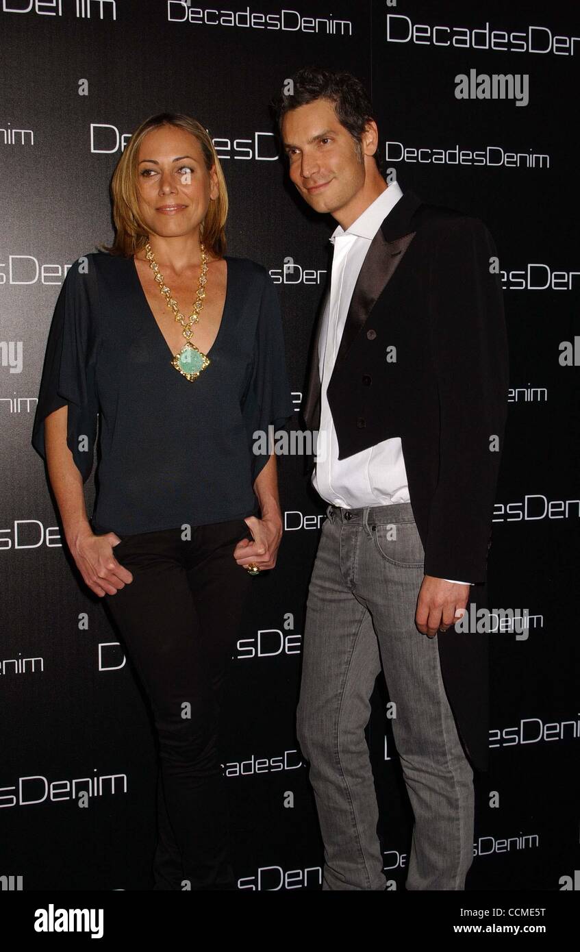 Nov. 2, 2010 - Hollywood, California, U.S. - CAMERON SILVER & ANGELIQUE ...