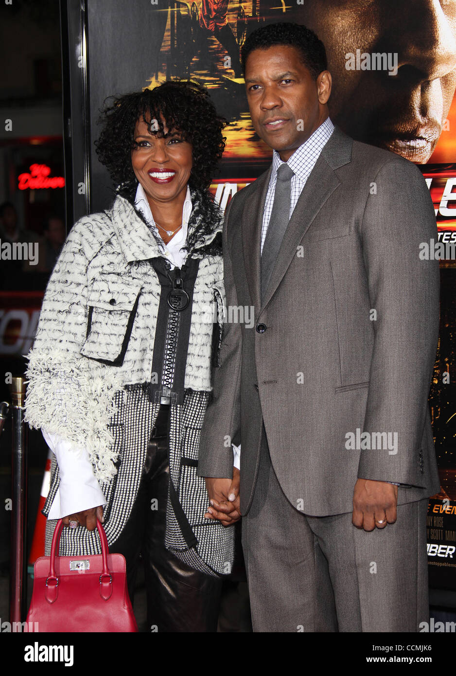 Denzel washington wife pauletta arrives hi-res stock photography and ...