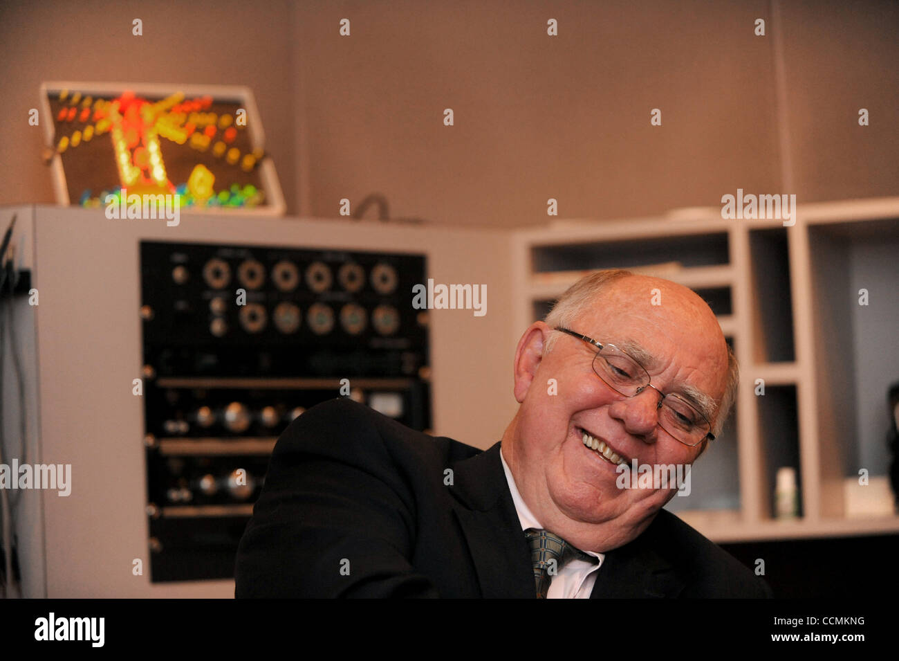 Roy barnes hi-res stock photography and images - Alamy