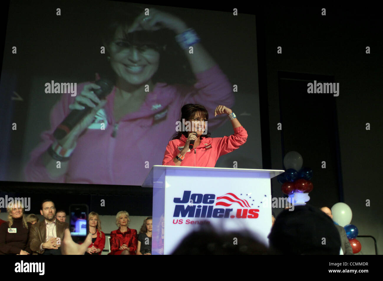Former Alaska Governor Sarah Palin rallies support for Republican ...