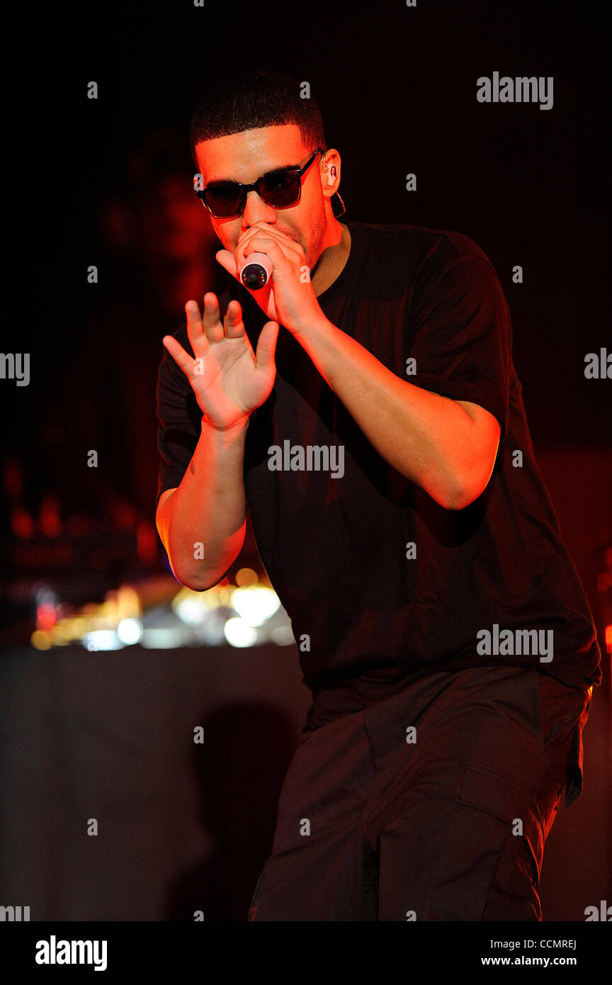 Oct 30, 2010 - New Orleans, Louisiana; USA - Rap Artist DRAKE performs ...