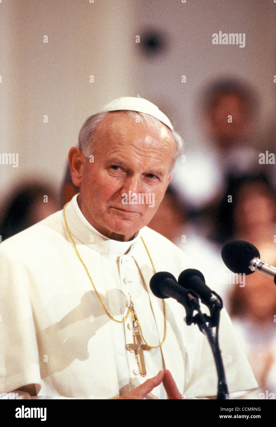 2004 pope hi-res stock photography and images - Alamy