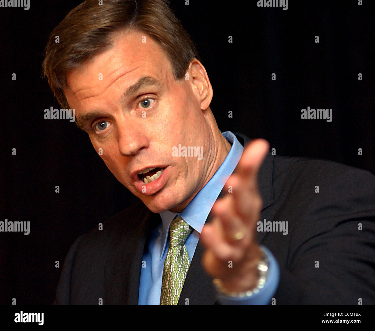 Governor of virginia mark warner hi-res stock photography and images ...