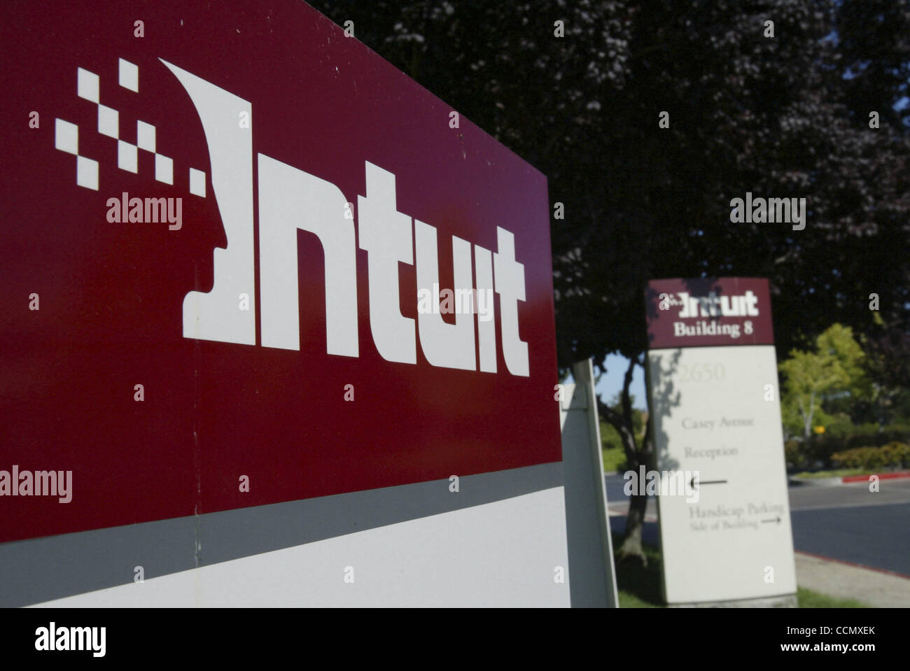 Intuit Turbotax Logo