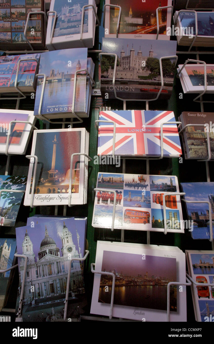 Uk postcards hi-res stock photography and images - Alamy