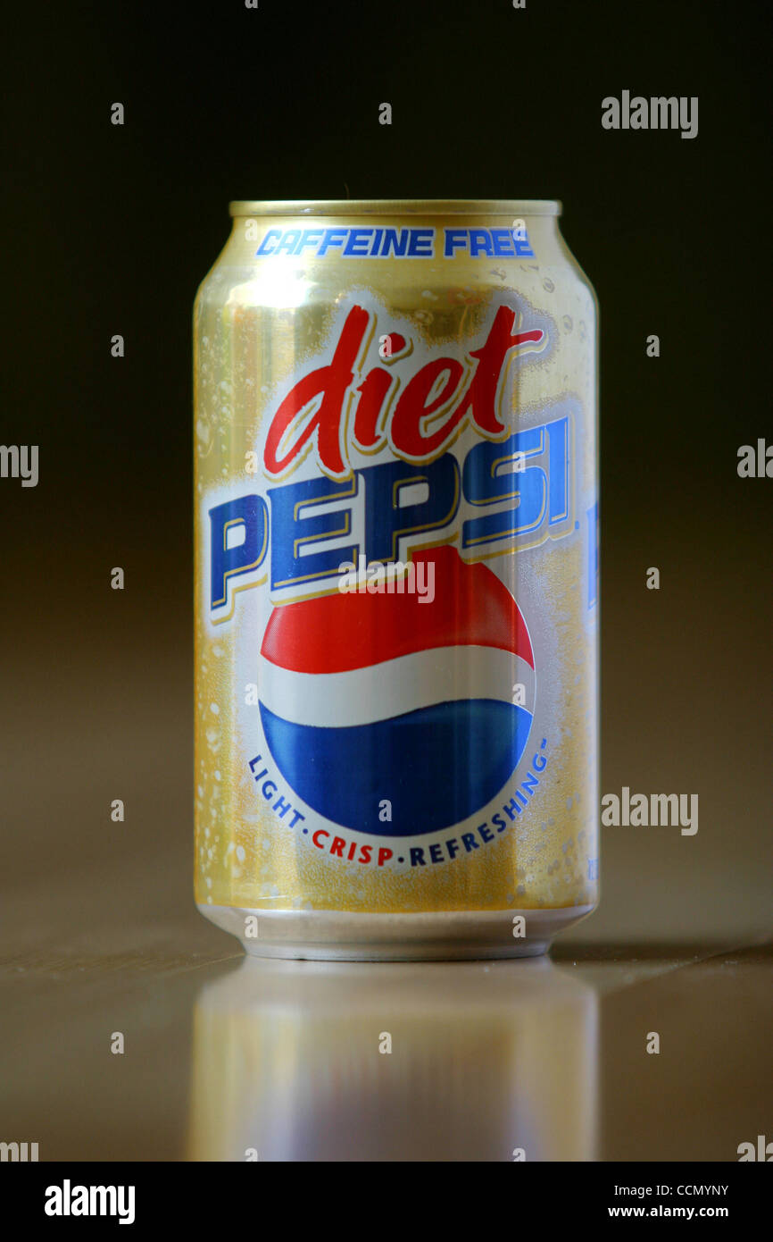 Diet caffeine free pepsi can hi-res stock photography and images - Alamy