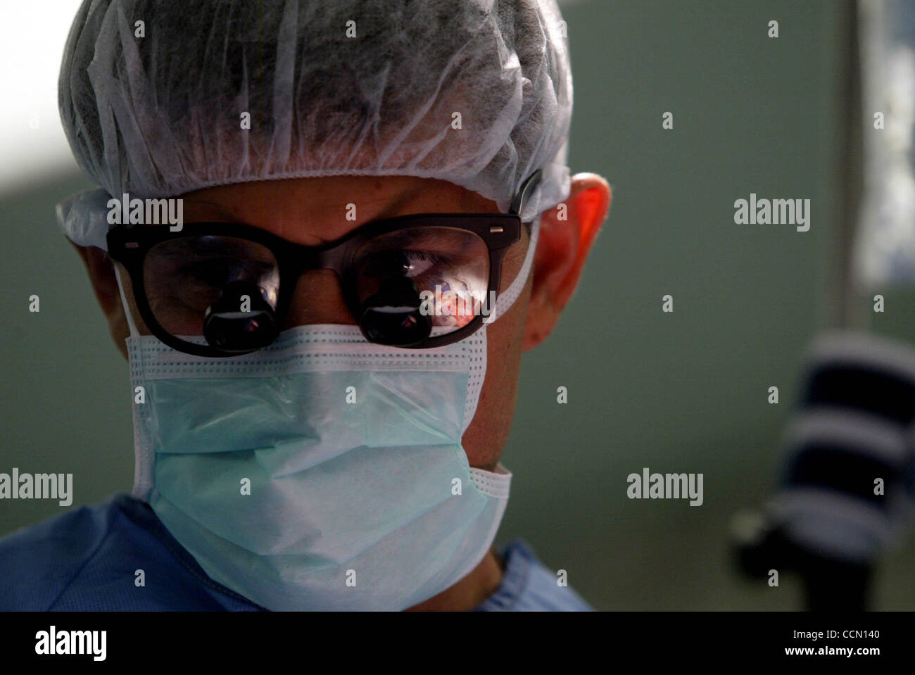 072204 biz heartsurgery6/12--Palm Beach Gardens--Dr. Arthur (cq) Katz ...