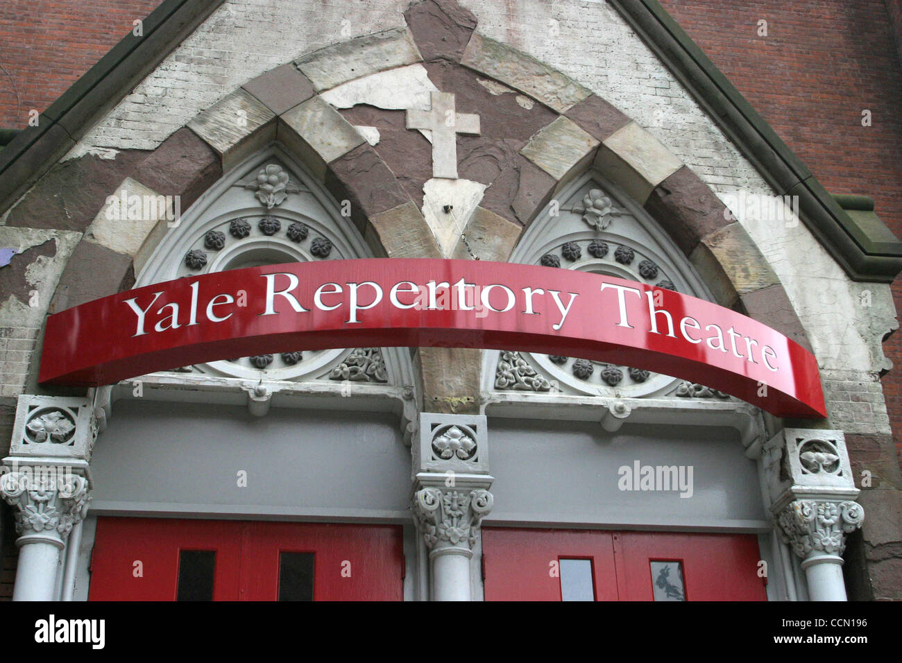 Skull and bones yale hi-res stock photography and images - Alamy