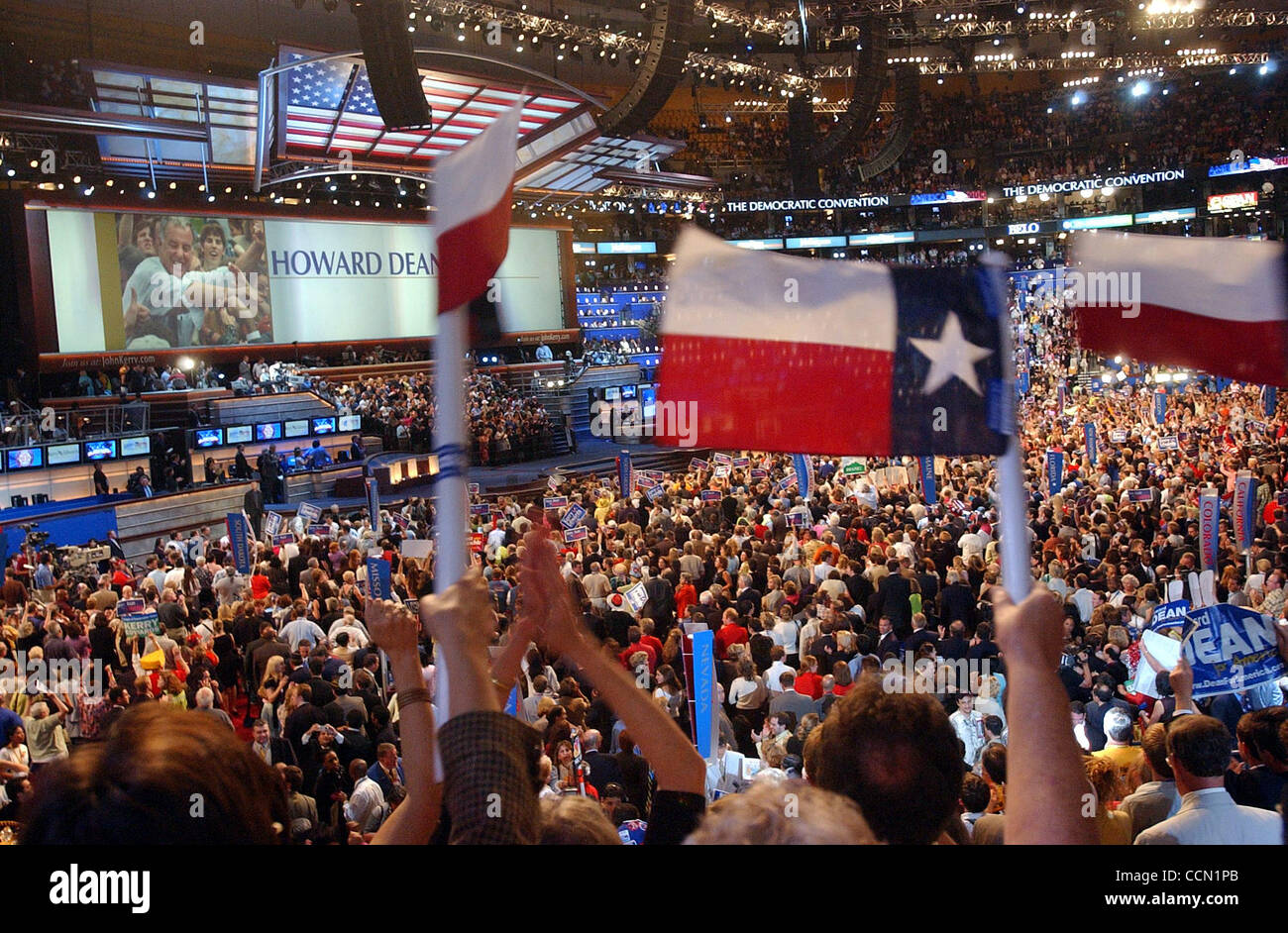 METRO-Texas delegates cheer for Howard Dean as he speaks during the ...