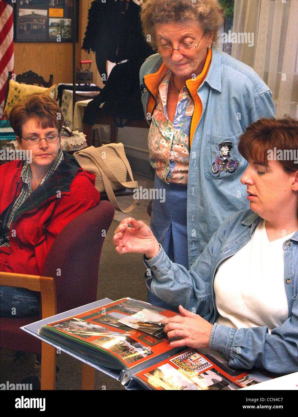 Aug 12, 2004 - Cincinnati, Ohio, USA - MARY KAY TAYLOR, of Delhi, and ...