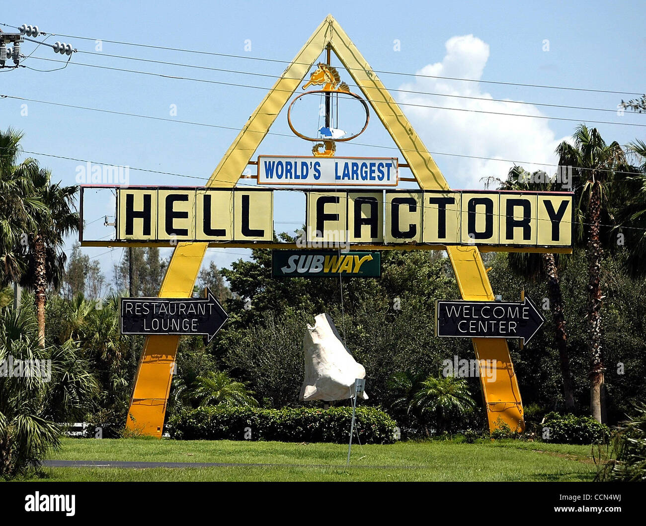 Highway 41 Sign High Resolution Stock Photography and Images - Alamy