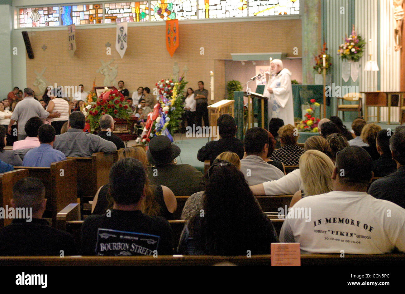 Aug 19, 2004; San Antonio, TX, USA; Hundreds of San Antonians paid ...