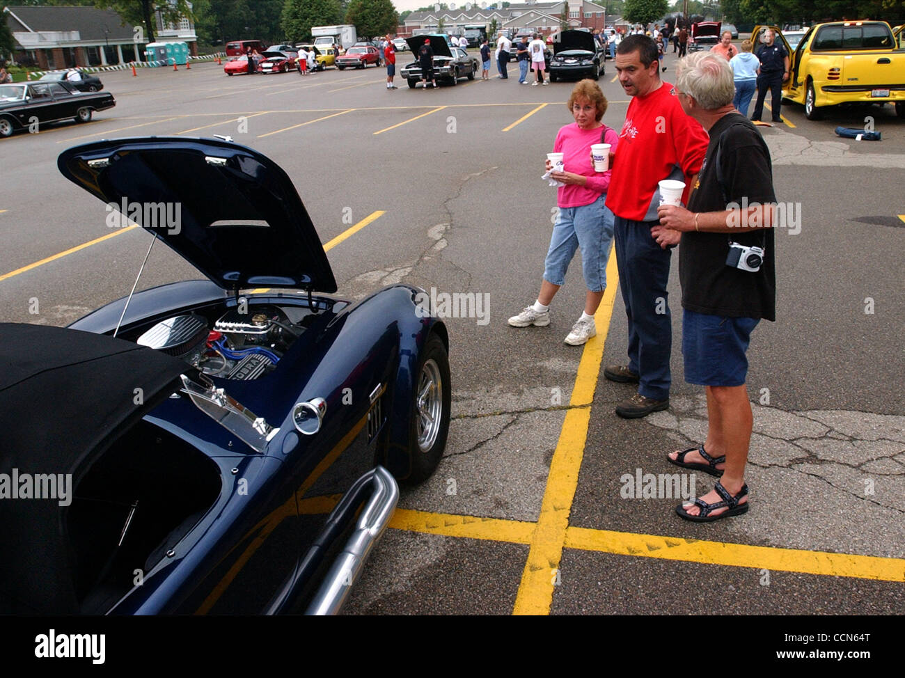Aug 20, 2004 - Finneytown, Ohio, USA - Looking over a replica 1965 AC ...