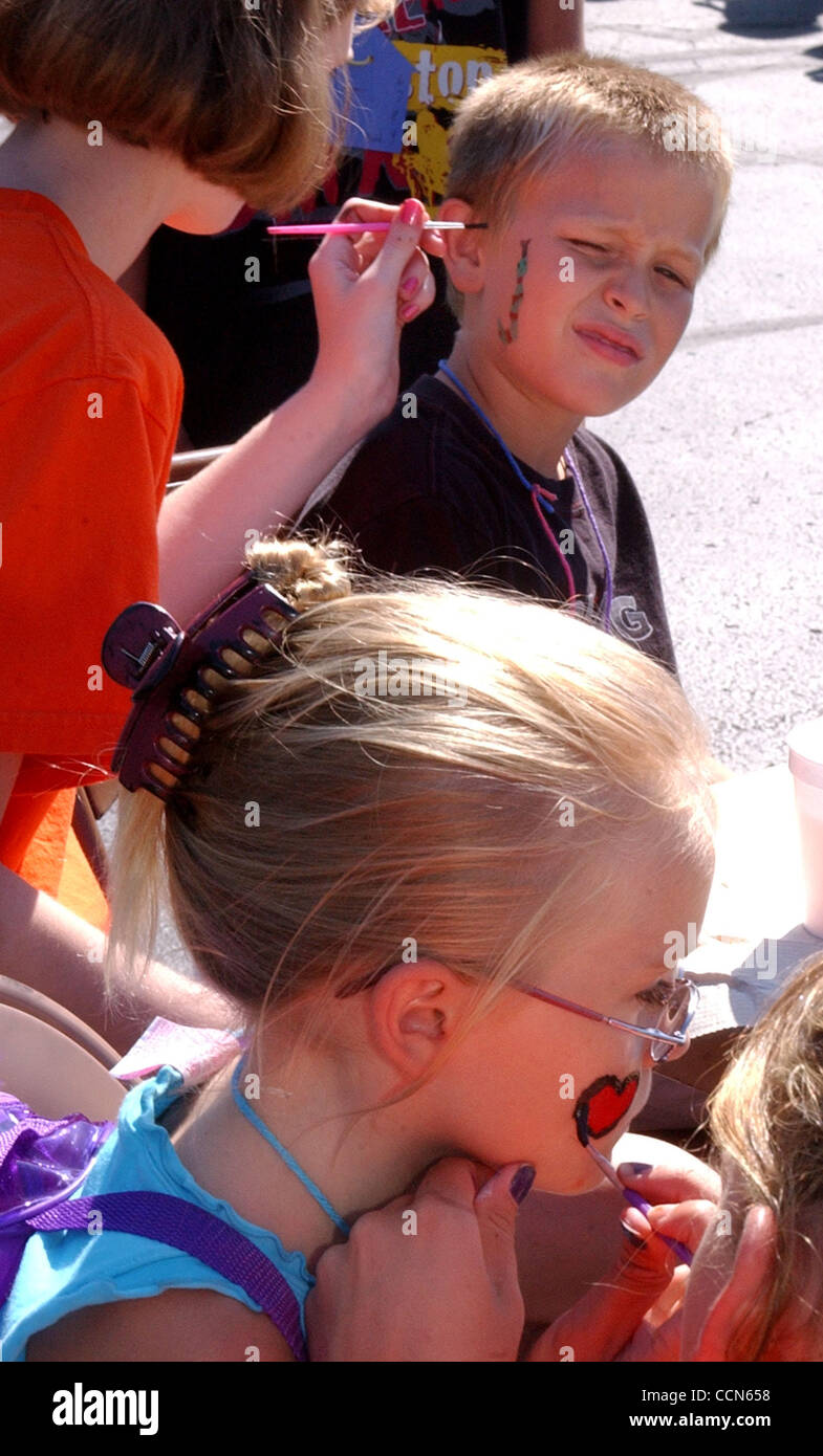 Aug 21, 2004 - Cincinnati, Ohio, USA - Sister and Brother, DESTINY LEE ...