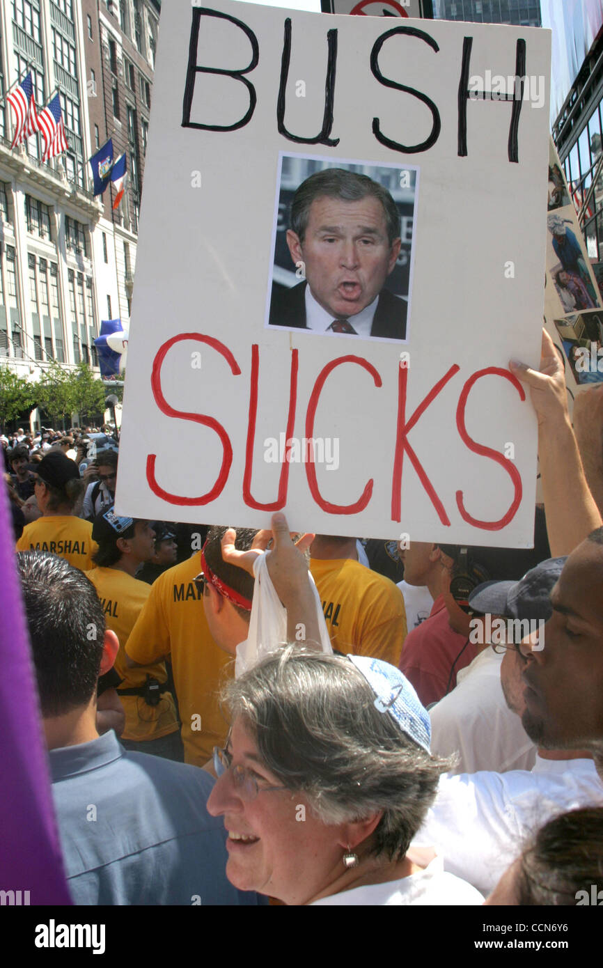 Hundreds of thousands in NYC today to protest the BUSH Agenda and the ...