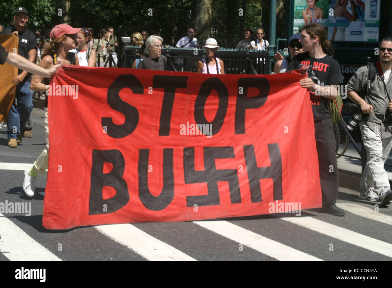 Hundreds of thousands in NYC today to protest the BUSH Agenda and the ...