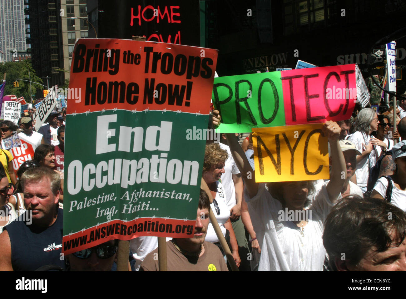 Hundreds of thousands in NYC today to protest the BUSH Agenda and the ...