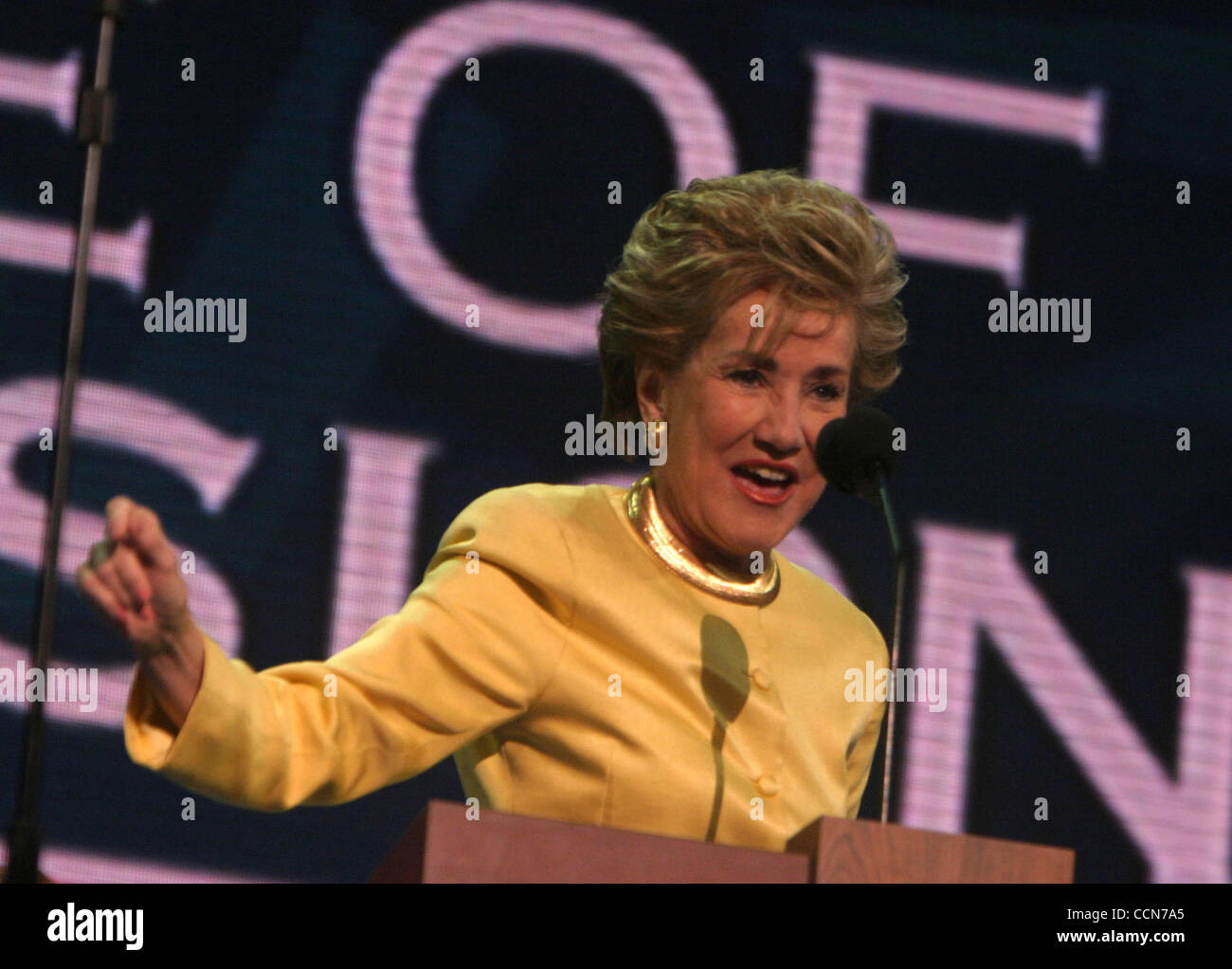Elizabeth dole hi-res stock photography and images - Alamy