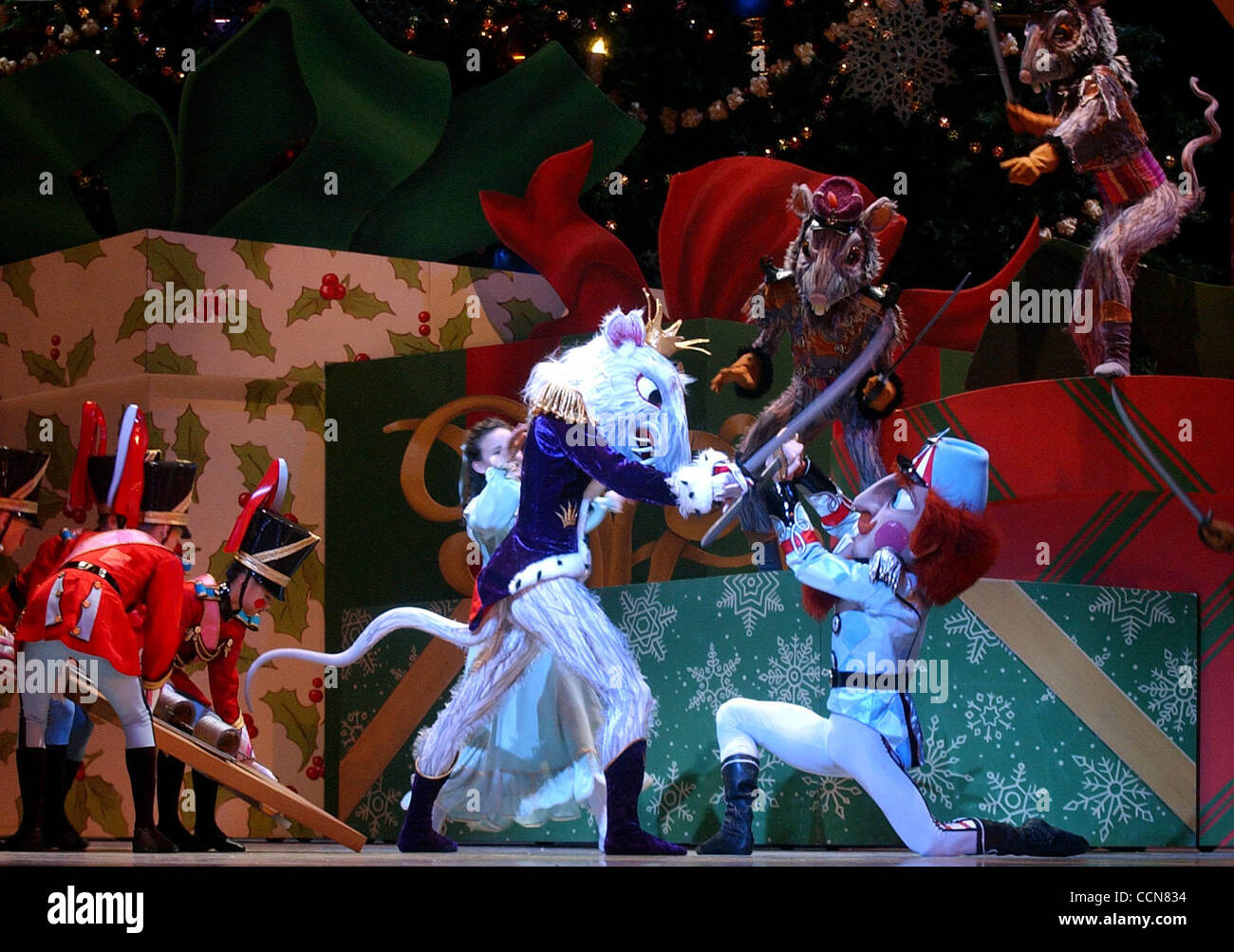 The war memorial opera house, hi-res stock photography and images - Alamy