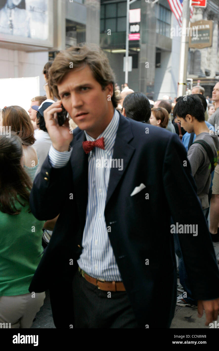 Tucker carlson hi-res stock photography and images - Alamy