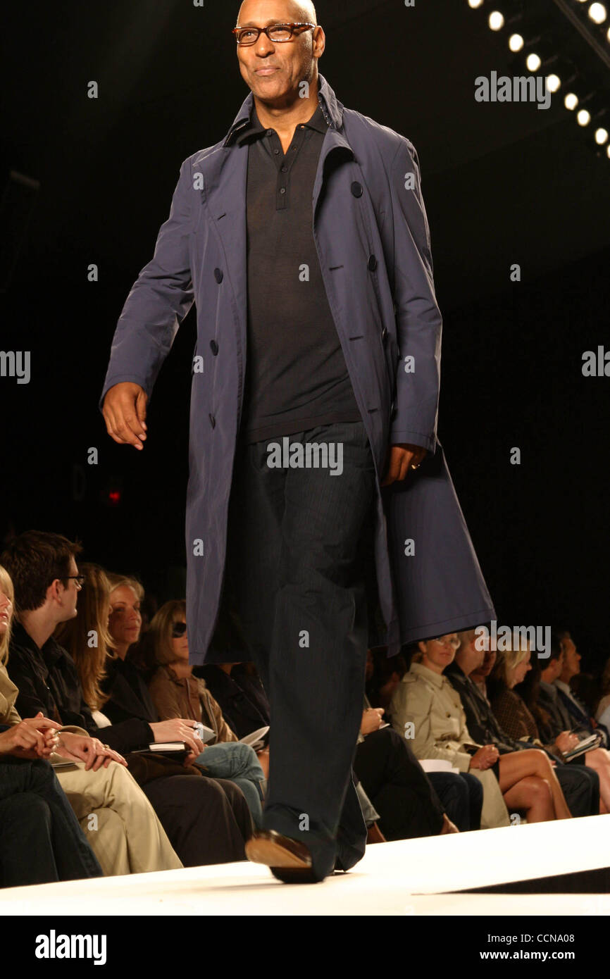 Kenneth cole models hi-res stock photography and images - Alamy