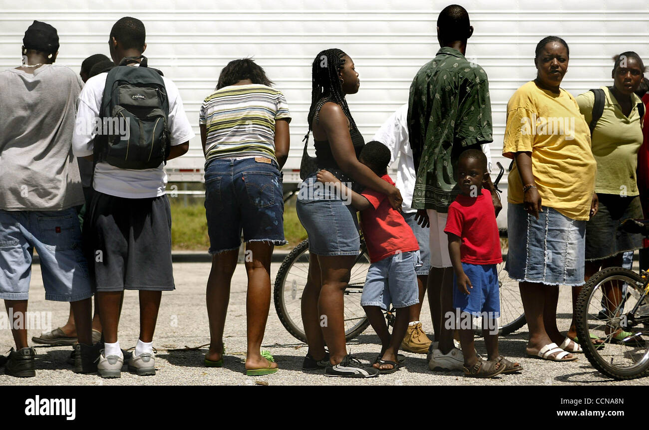 Southern baptist disaster relief hi-res stock photography and images ...