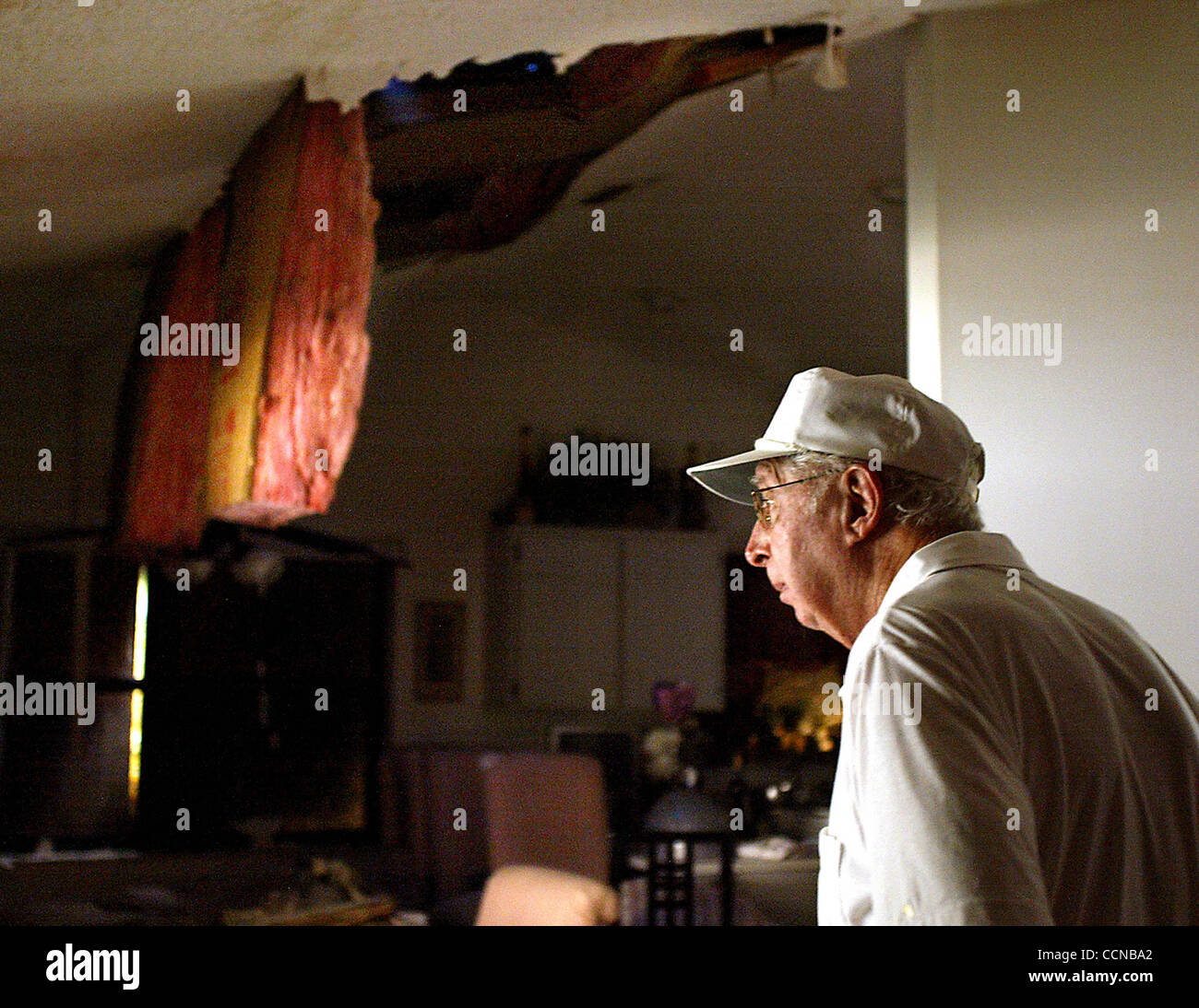 John kettle hi-res stock photography and images - Alamy