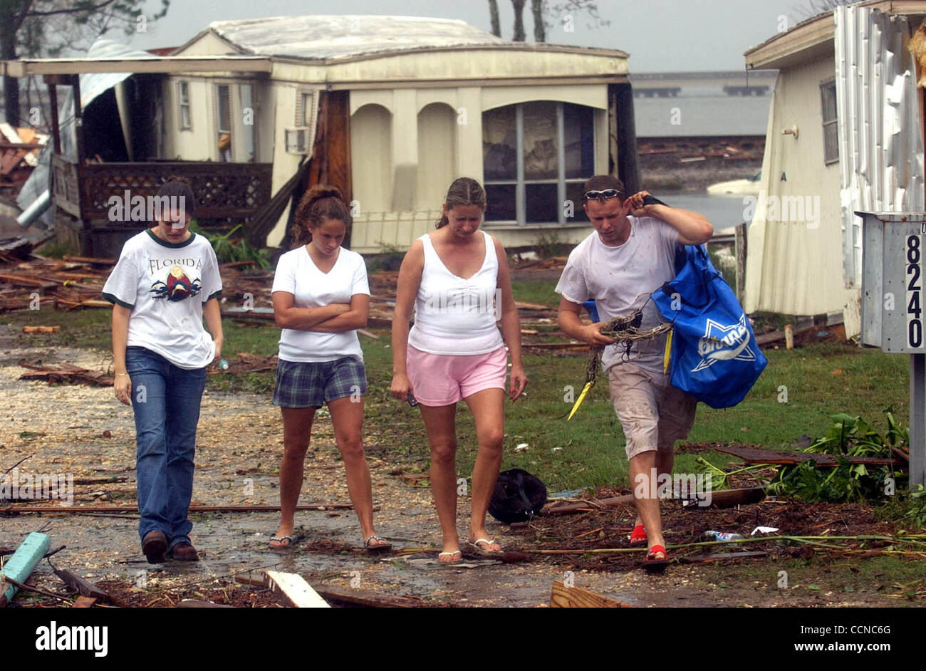 STATE - Steven Chancey, right, and his wife, Virginia Tyson, walk with ...