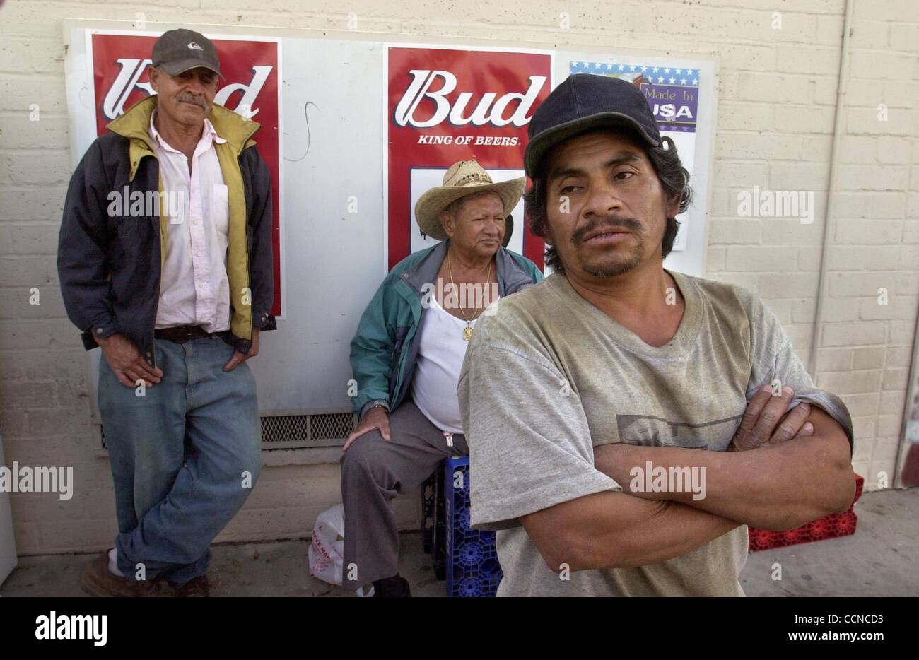 Illegal alien hi-res stock photography and images - Alamy