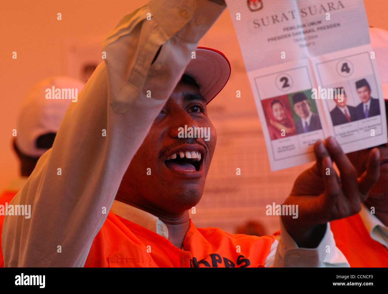 2004 general election hi-res stock photography and images - Alamy