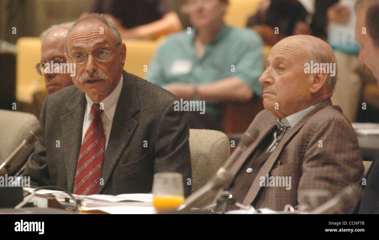 Walter kohn hi-res stock photography and images - Alamy