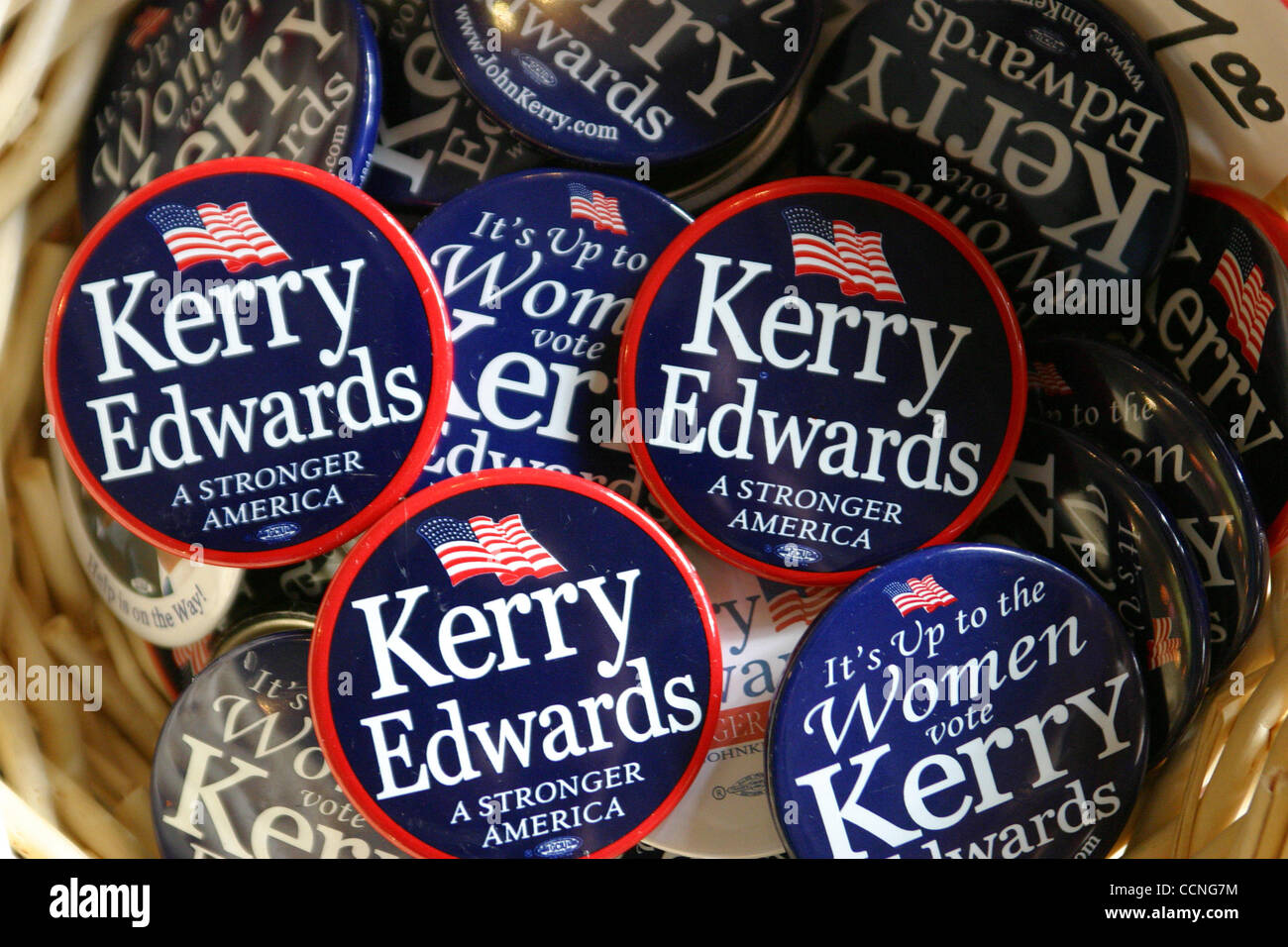 Kerry edwards supporters hi-res stock photography and images - Alamy