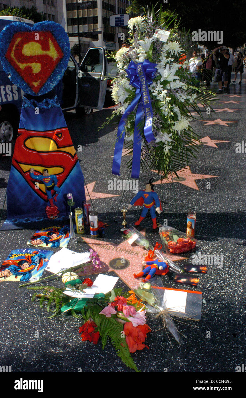 Christopher reeve at the hollywood walk fame hi-res stock photography ...
