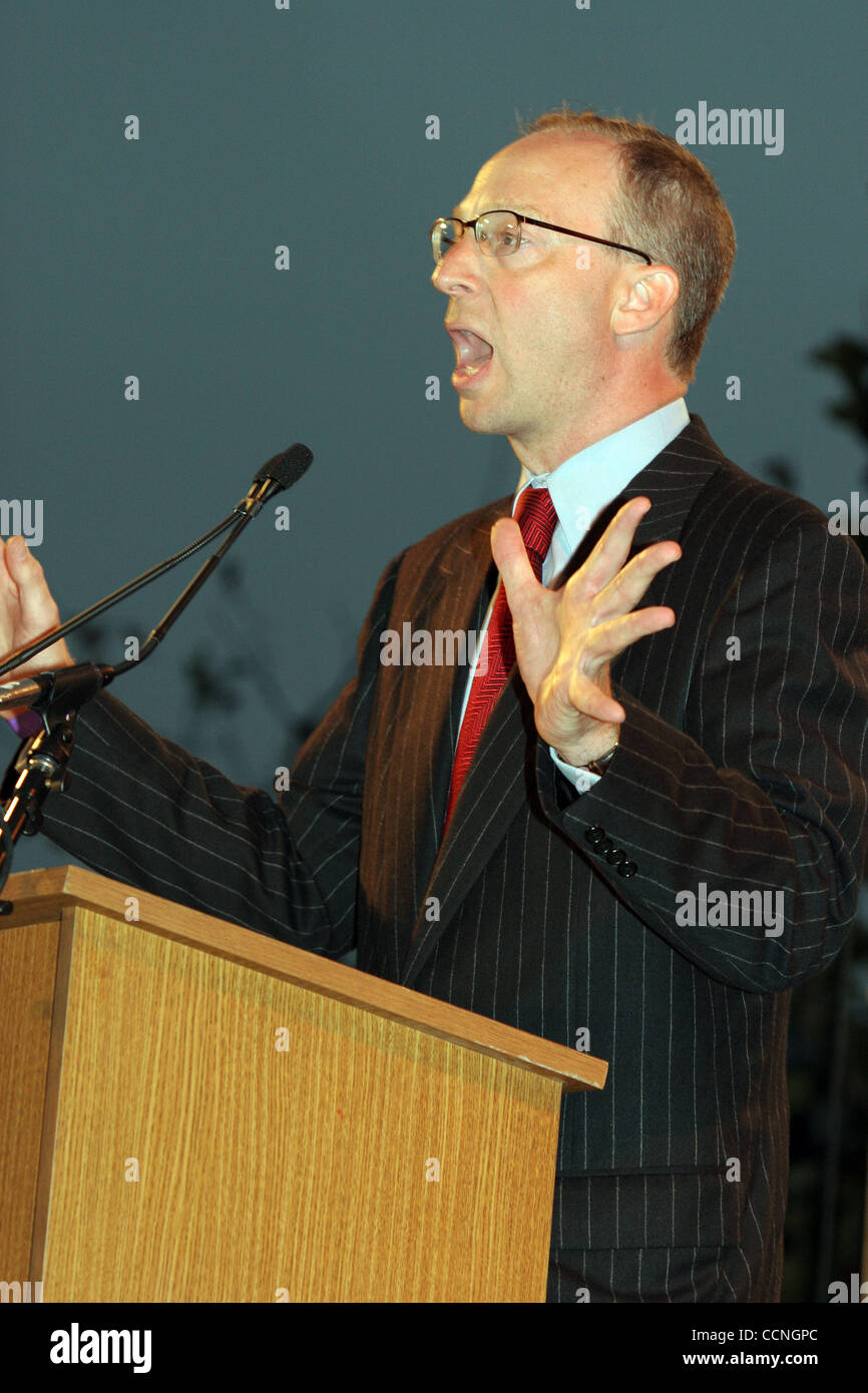 Oct 15, 2004; Santa Monica, CA, USA; Iowa Senator TOM HARKIN at the ...