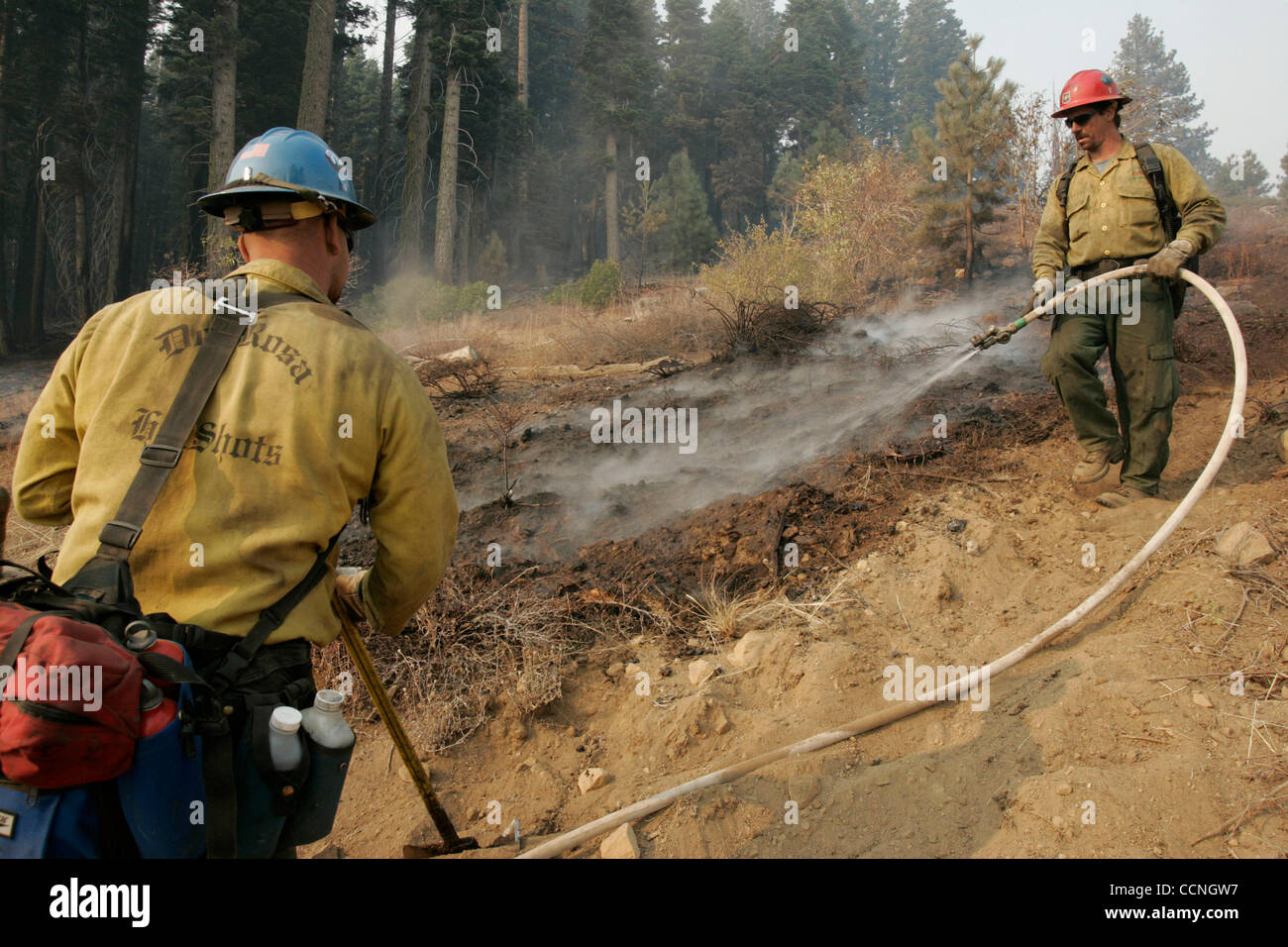 Fire fighers hi-res stock photography and images - Alamy