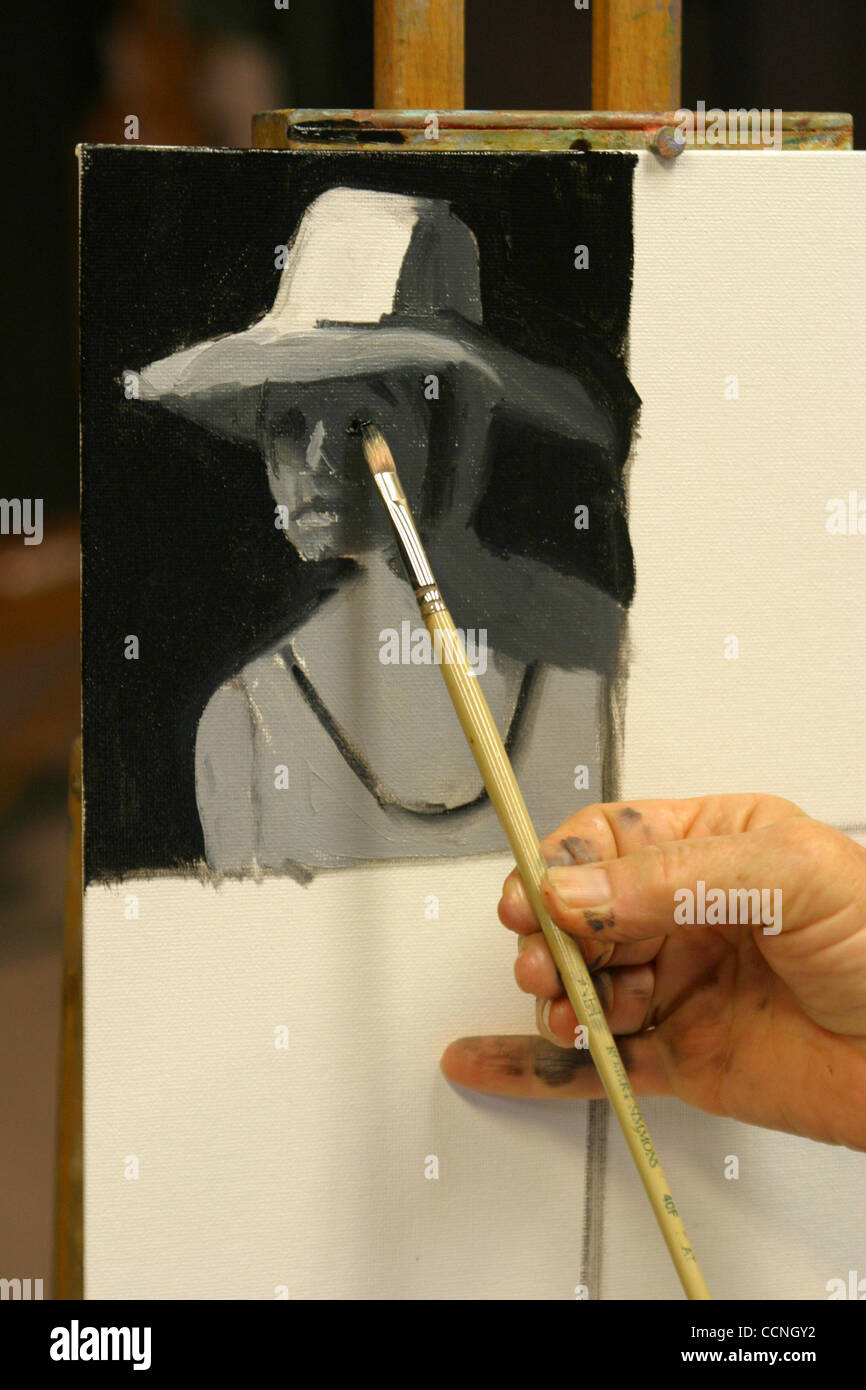 Oct 18, 2004; Laguna Beach, CA, USA; Artists take lessons painting ...