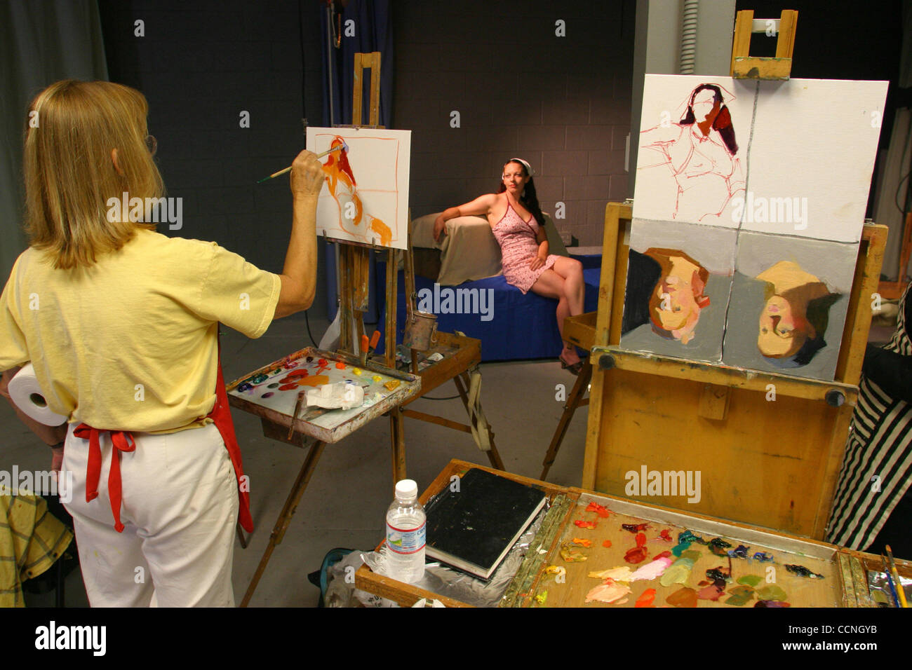 Oct 18, 2004; Laguna Beach, CA, USA; Artists take lessons painting ...